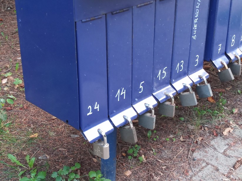 Doro 8200 im Test: Smartes Seniorenhandy mit Notruffunktion | Heise ...